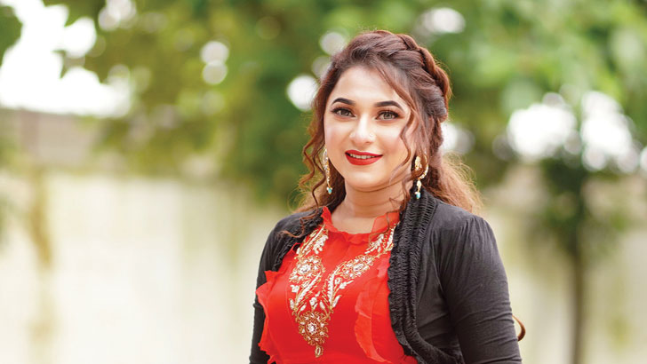 লিজার বৃহস্পতি তুঙ্গে