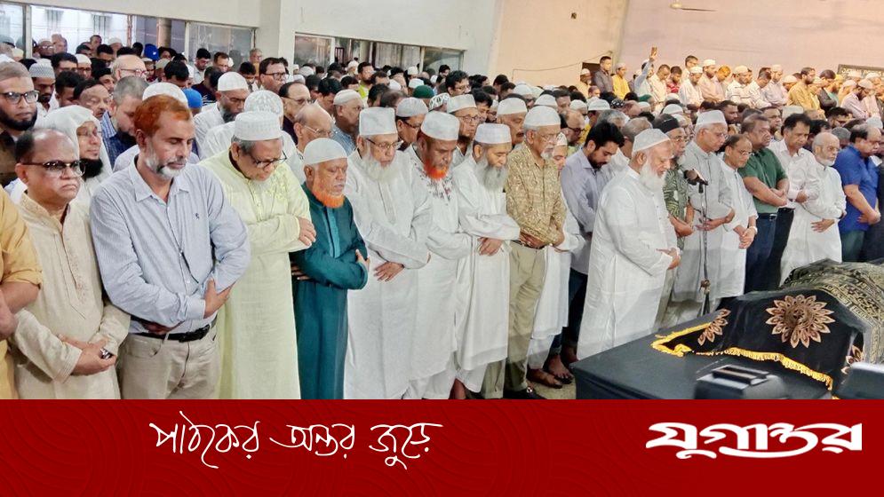 সাংবাদিক নেতা রুহুল আমিন গাজীর জানাজায় মানুষের ঢল