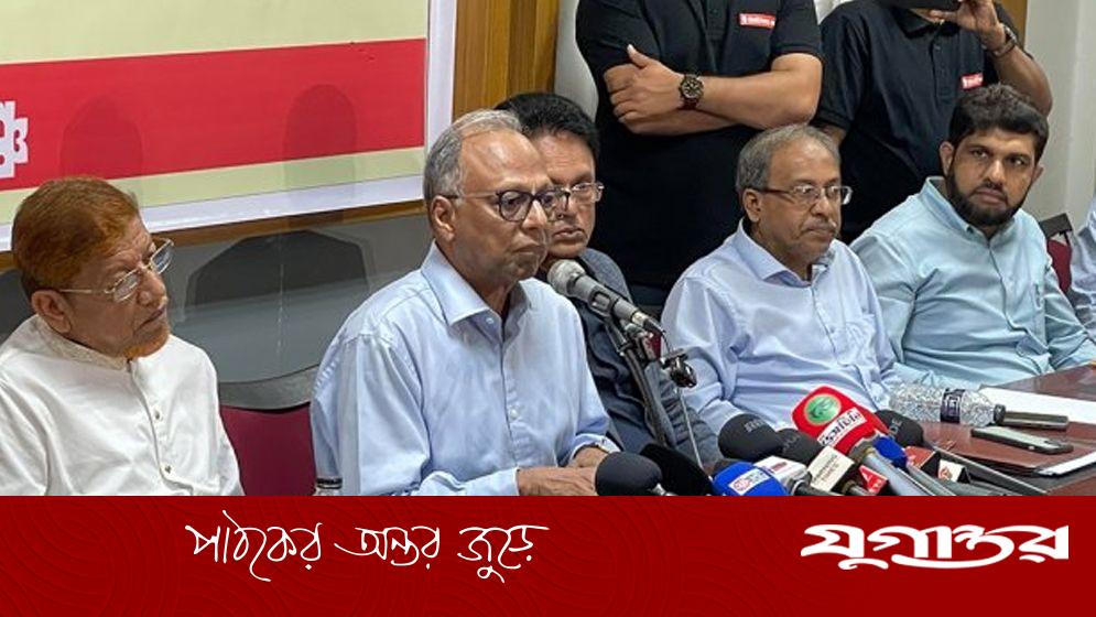 ড. ইউনূসকে রাষ্ট্রপতির দায়িত্ব নেওয়া উচিত: মাহমুদুর রহমান