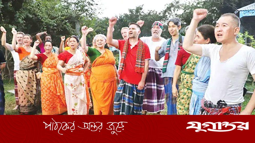 ঈদের ইত্যাদিতে গুজব নাটিকায় বিদেশিরা